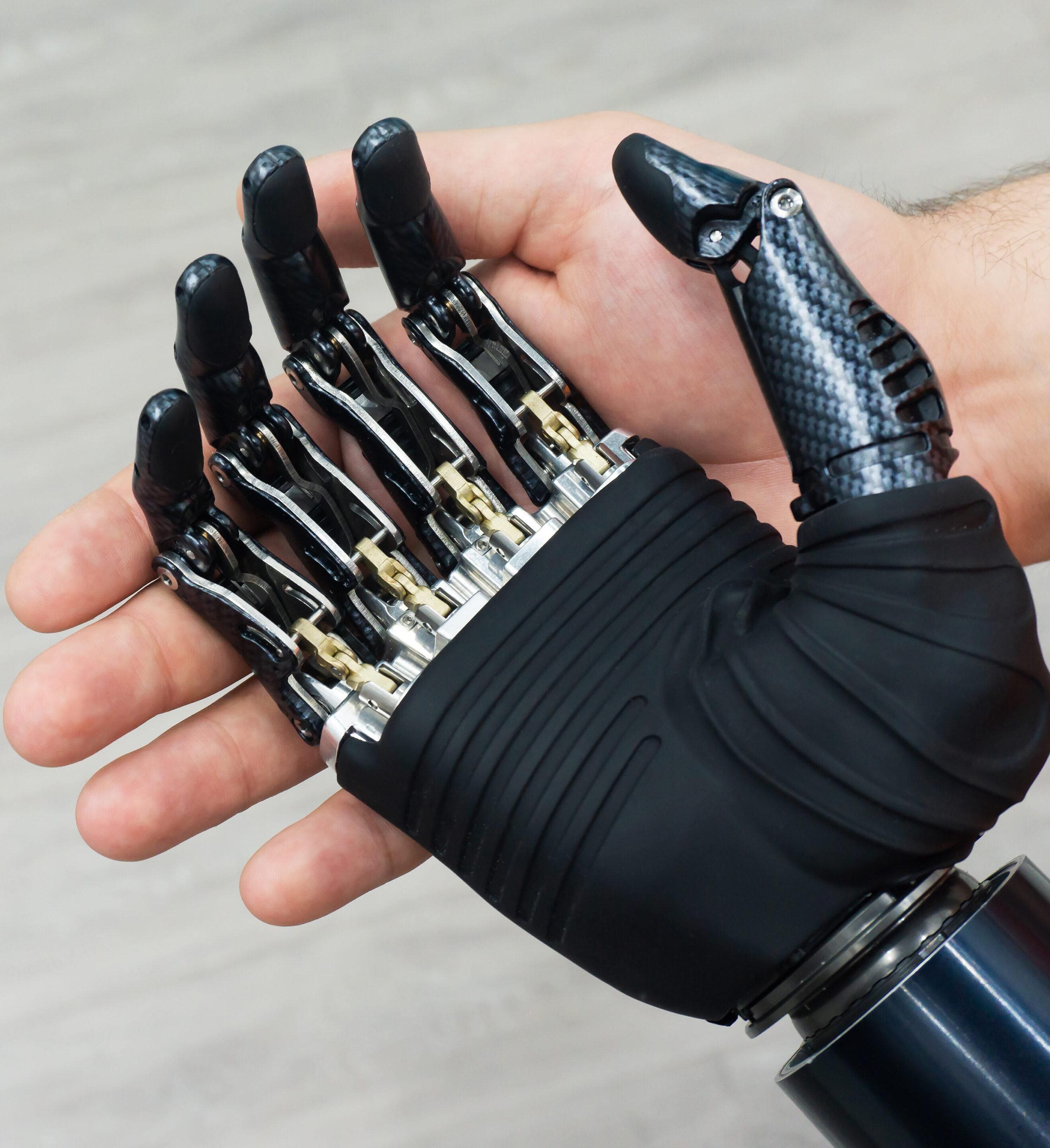 Make a Mechanical Hand - DiscoverE